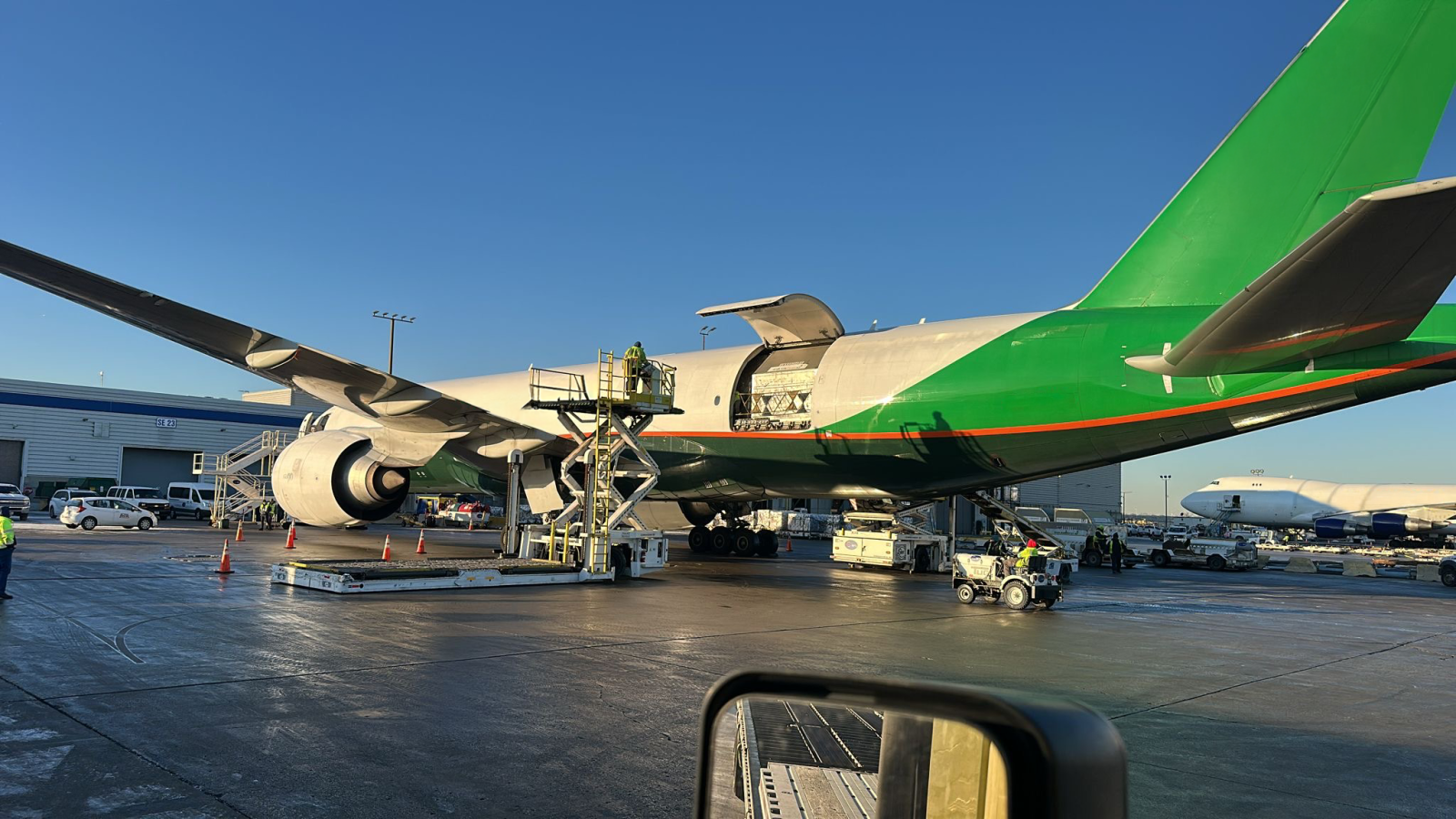 EFL Global Shipping and Logistics Services | EFL